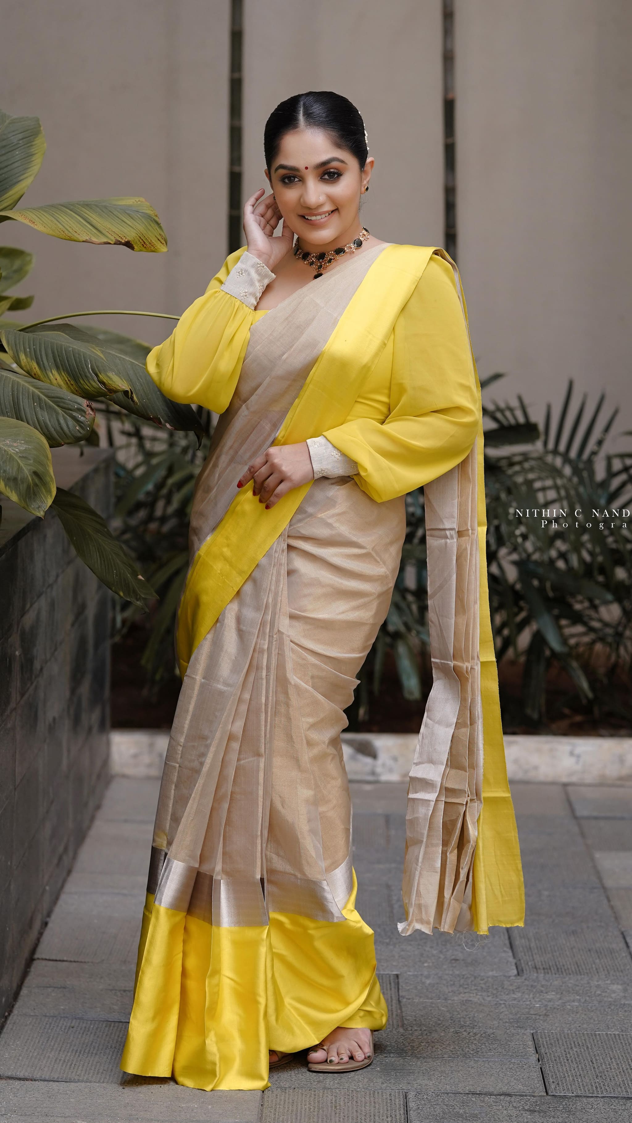 'നാണമില്ലേ, ഇത്രയും ആളുകൾ വിശന്ന് നോമ്പെടുത്തിരിക്കുമ്പോൾ ഭക്ഷണത്തിന്റെ ...