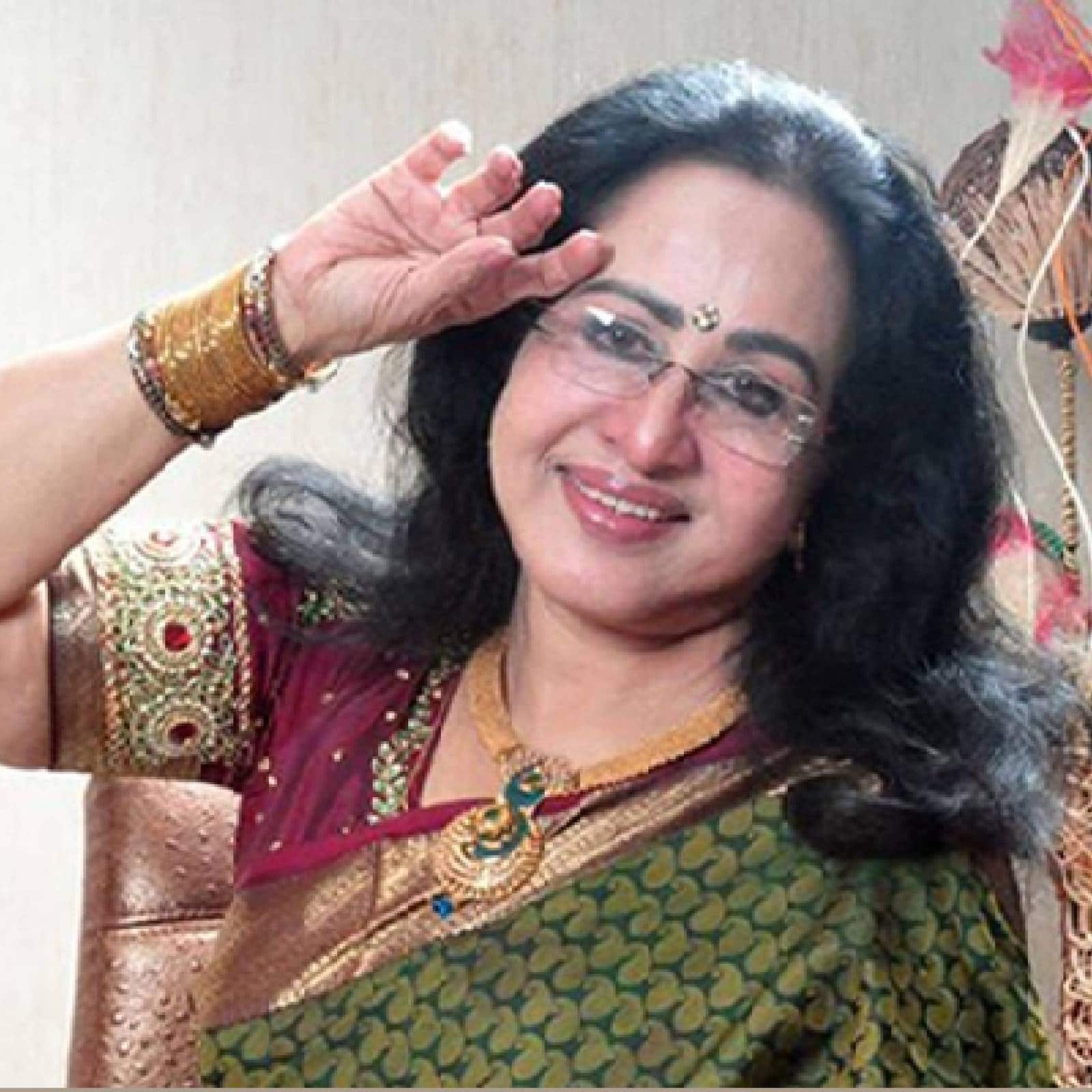 Actor Sheela | നടി ഷീല കുറിയേടത്ത് താത്രിക്കുട്ടിയുടെ കൊച്ചുമകളുടെ മകളോ ...