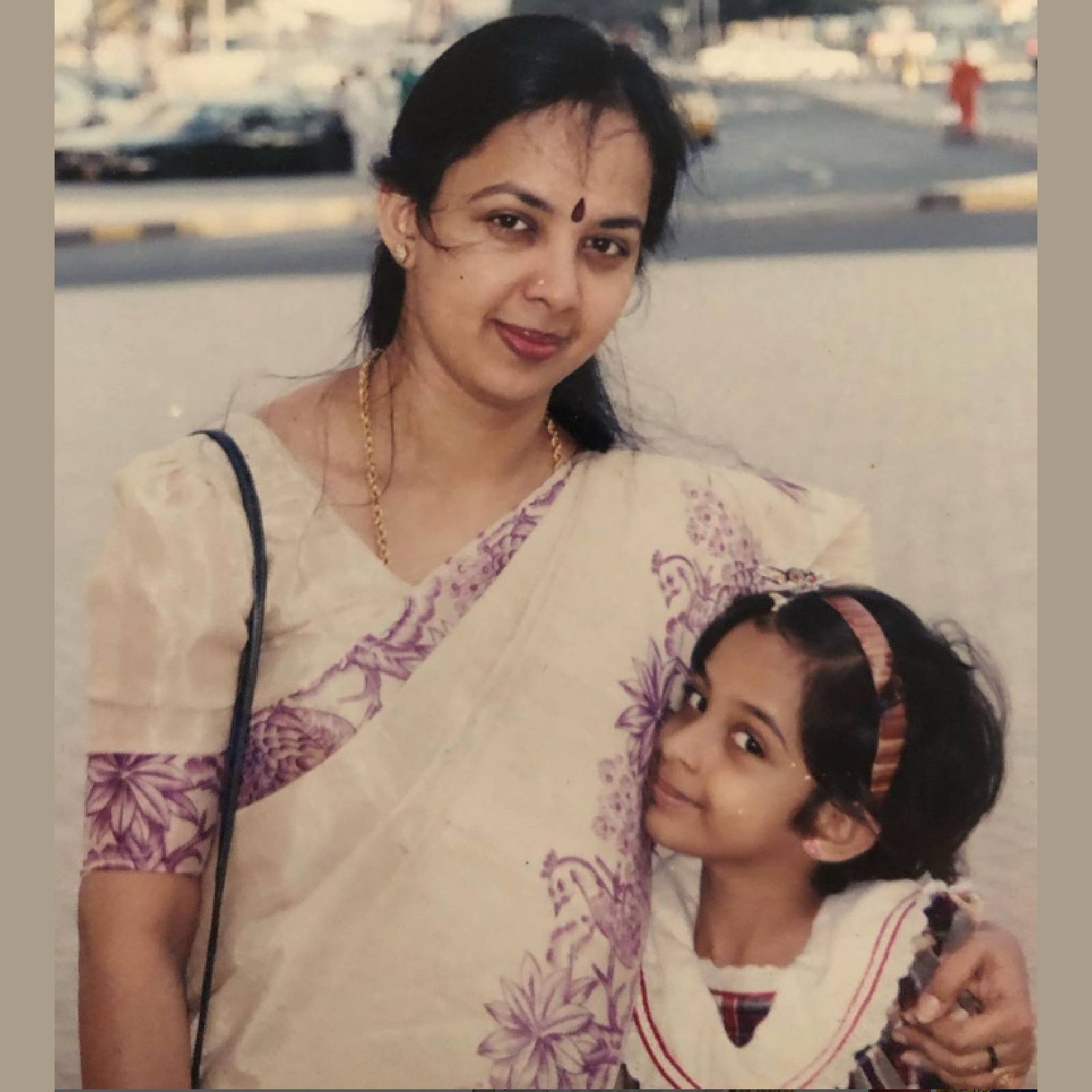 മറഞ്ഞാലും മനസിന്റെയുള്ളിൽ എന്നെന്നും; പ്രിയതമന് ജന്മദിനാശംസ നേരാൻ ഈ ഓ ...