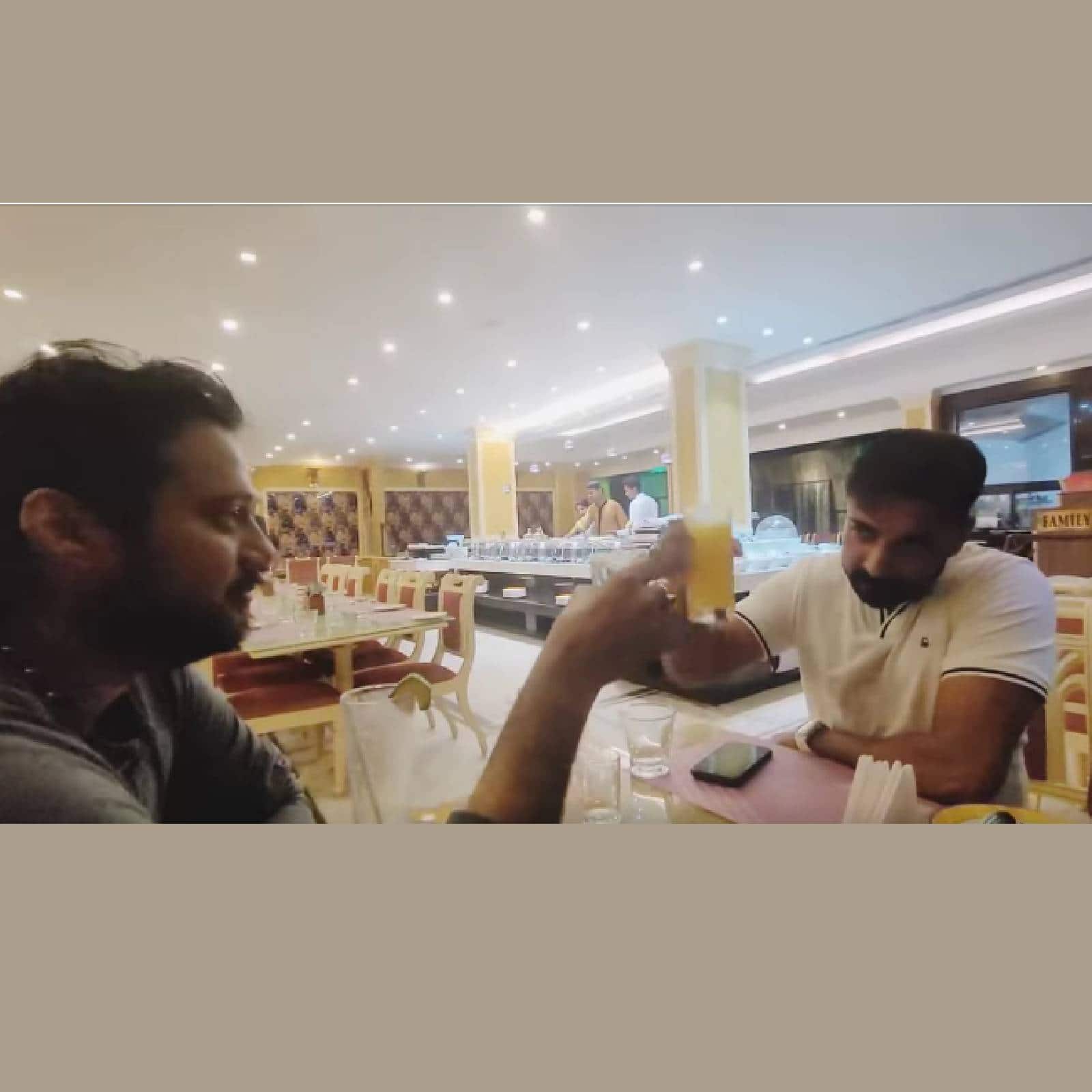 Bala and Munna | ജ്യൂസ് ഗ്ലാസ് കൊണ്ടവർ ചിയേഴ്സ് അടിച്ചു; മുന്ന ബാലയ് ...