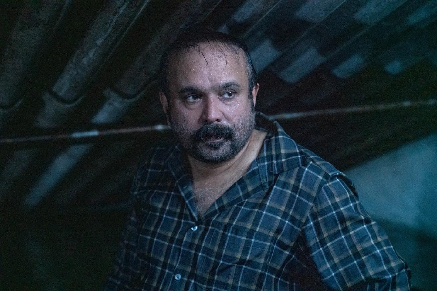 ആരിത് അരവിന്ദ് സ്വാമിയോ എന്ന് ചോദിയ്ക്കാൻ വരട്ടെ; ഇത് നമ്മുടെ നടനാണ് ...