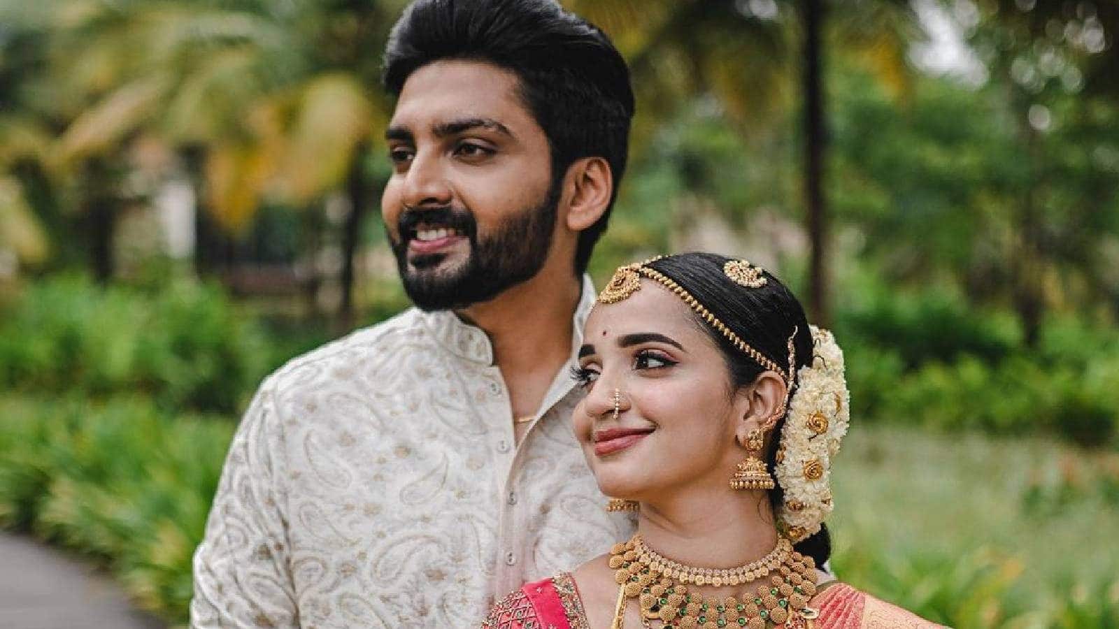 Malavika Krishnadas | ഇത് റിയാലിറ്റി ഷോയിൽ തുടങ്ങിയ പ്രണയമല്ല; മാളവിക കൃഷ്ണദാസ്, തേജസ് ...