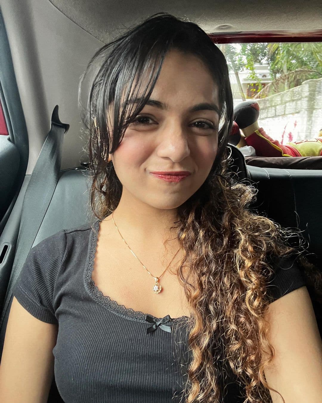 Hansika Krishna | വിശ്വസിക്കാനാവുന്നില്ല, എല്ലാം ഇന്നലെ കഴിഞ്ഞെന്ന പോലെ; പുത്തൻ തുടക്കവുമായി ഹ ...