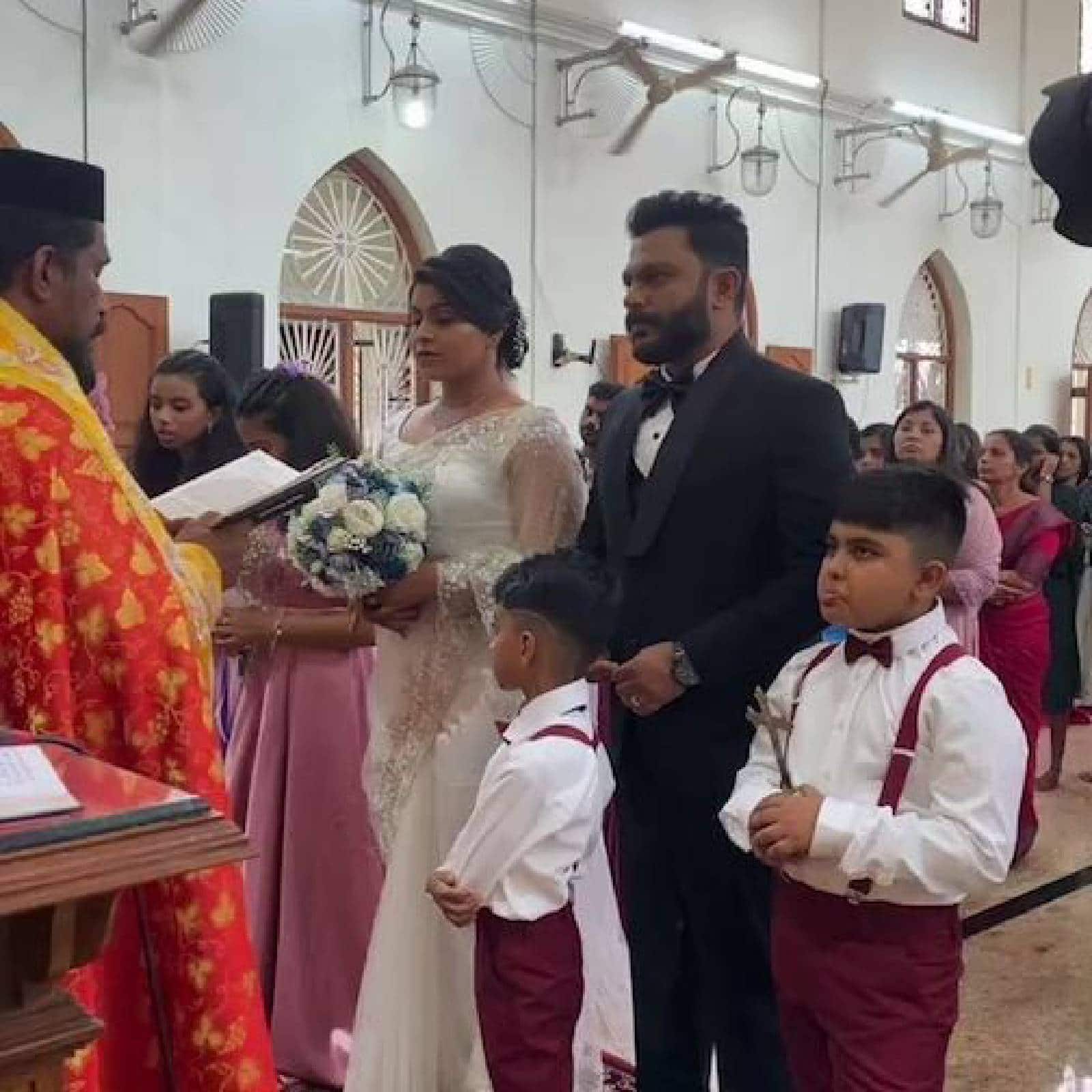 RJ Mathukutty wedding | പ്രിയപ്പെട്ടവൾക്ക് മാത്തു മിന്നുകെട്ടി; ആർ.ജെ ...