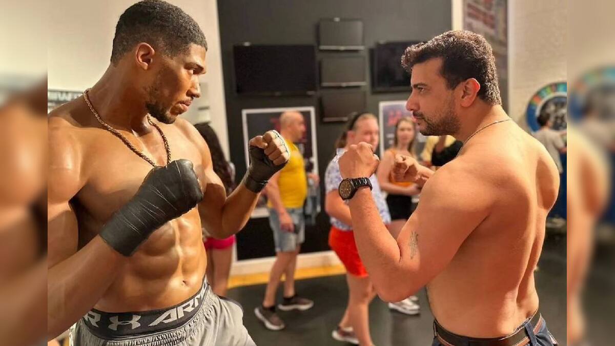 Ramesh Pisharody | ഒരു ഇടിയും വേസ്റ്റാവാതെ നടുവിന് തന്നെ കിട്ടിയില്ലേ ...