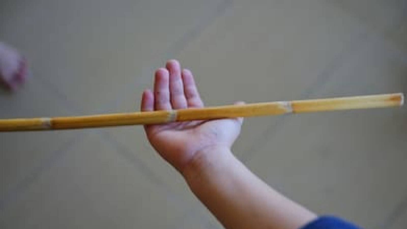 ക്ലാസില്‍ 'കണക്ക്' കൂട്ടിയില്ല; മൂന്നാം ക്ലാസുകാരിയെ ചൂരല്‍ വടികൊണ്ട് ...