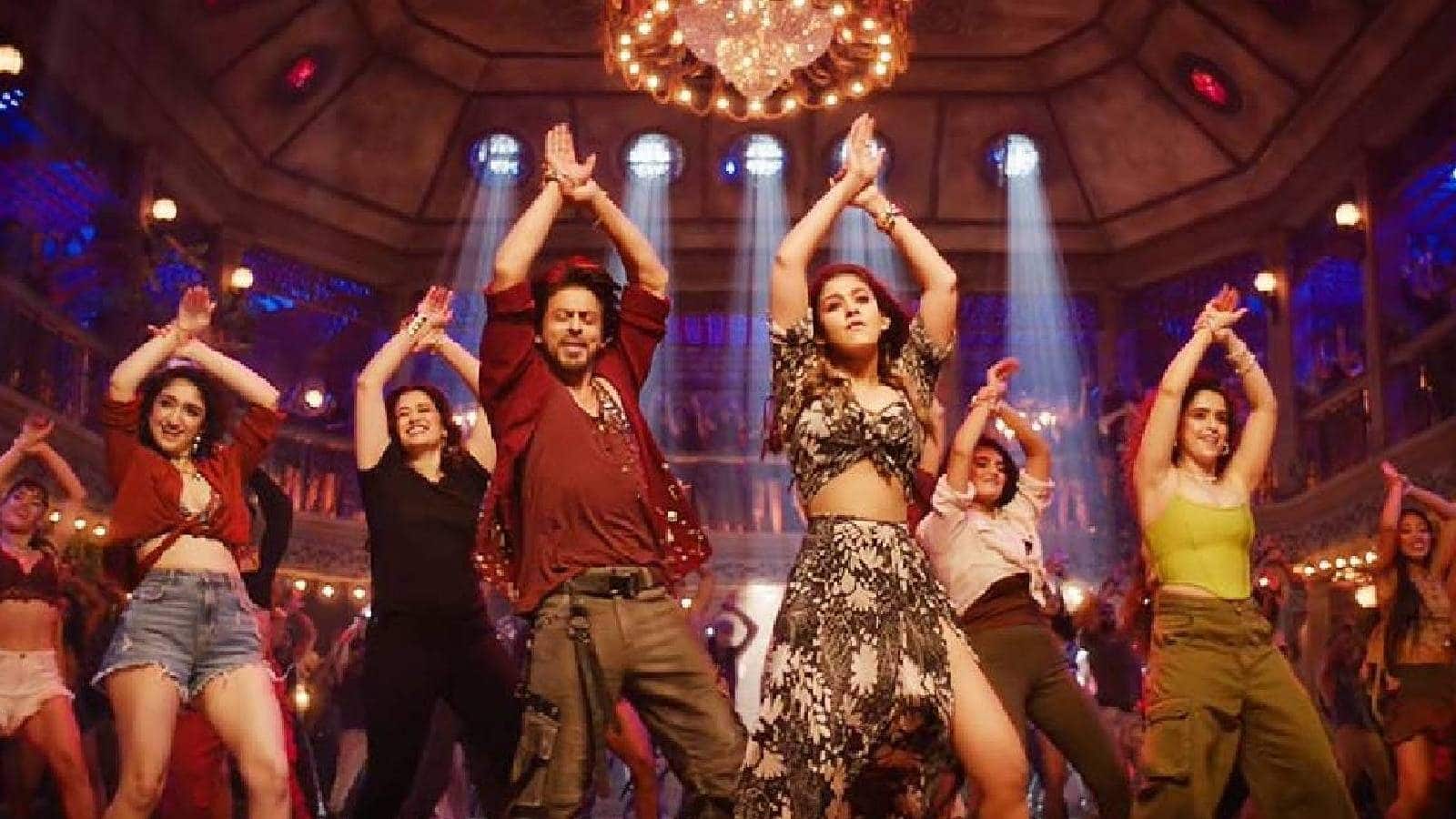 Jawan | Nayanthara dancing with Shahrukh; Jaawan's 'Ramaiya Vastavaiya ...