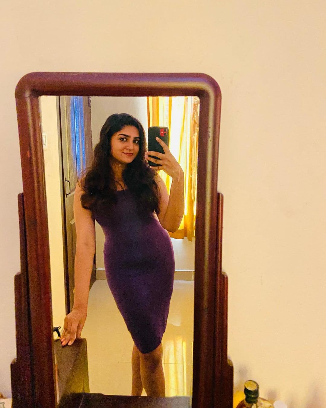 Krittika Pradeep | അഭിനയത്തിനിടയിലും പഠിപ്പ് മുടക്കിയില്ല; പറക്കാന്‍ ഒരുങ്ങി നടി കൃതിക പ്രദീപ് ...