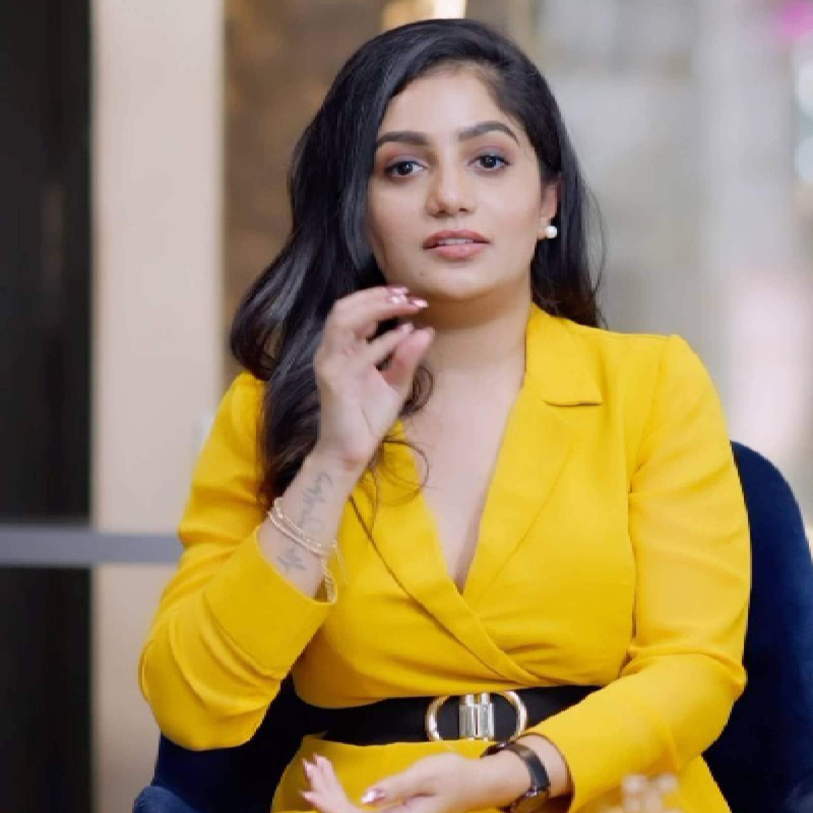 'ആര്യയെ കിട്ടുമോ, ആര്യയെ വേണം'; അശ്ലീലം പറഞ്ഞയാളുടെ വിശദമായ ഫോൺ കോ ...