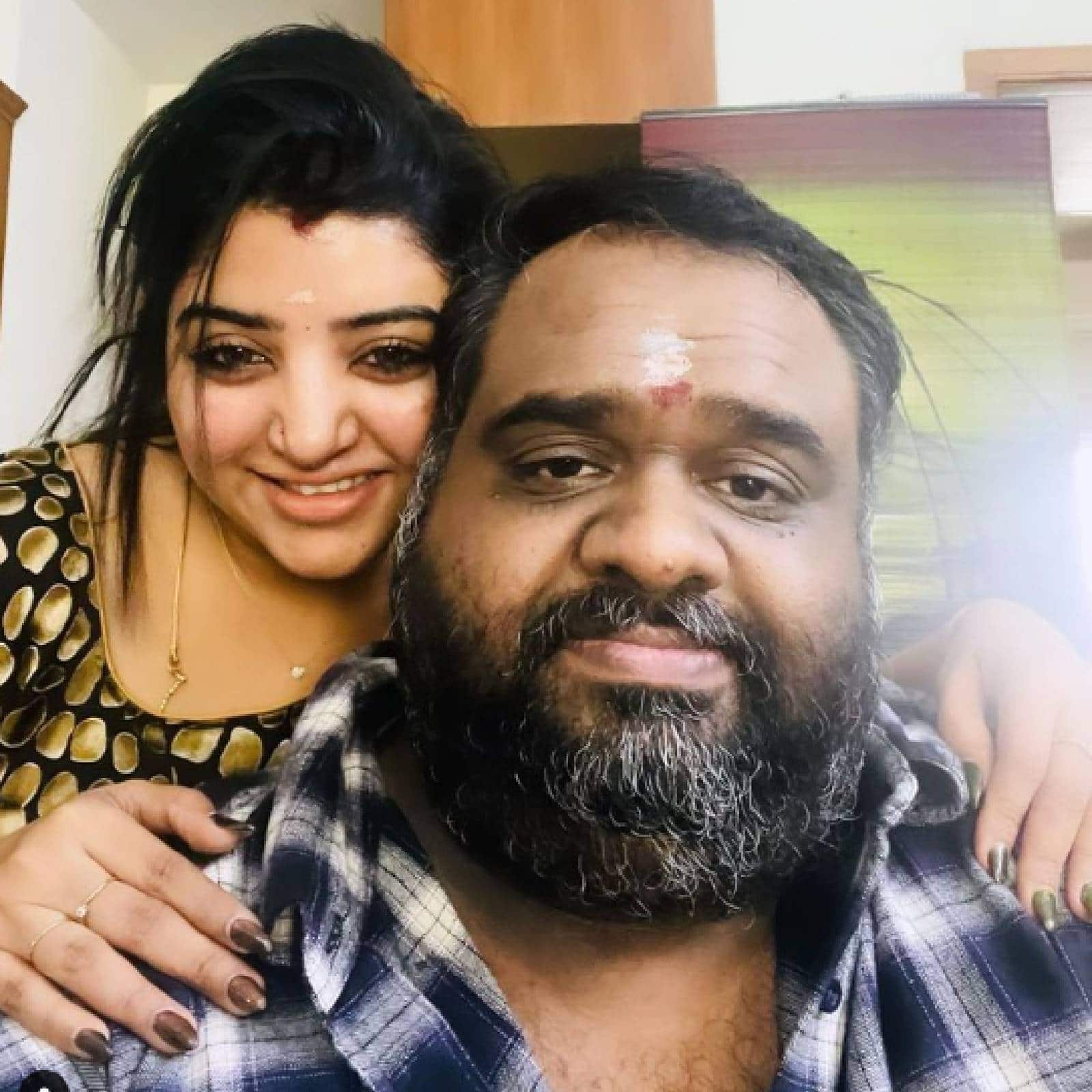 കോടികൾ കെട്ടിവച്ചുള്ള ജാമ്യം? എന്നും എന്നിൽ പുഞ്ചിരിപടർത്തുന്നയാൾ ഭ ...