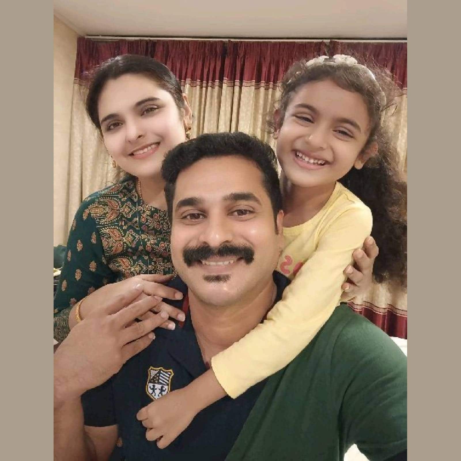 ബാലതാരമായി വന്ന് നായികയായ അമ്മയുടെ മകൾ സീരിയലിൽ അരങ്ങേറ്റം കുറിക്കുന്നു; ഇനി സാന്ത്വനത്തിലെ ...