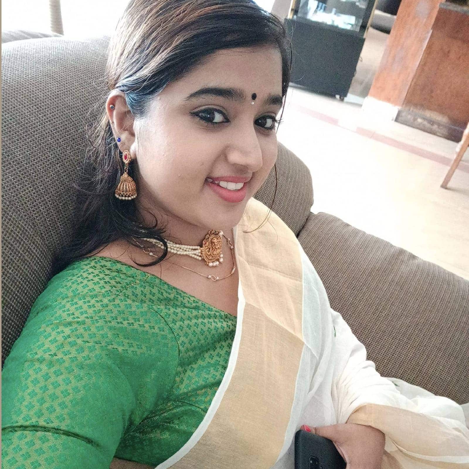 സുരേഷ് ഗോപിയോട് അച്ഛനോടെന്ന പോലെ സ്നേഹം; അഞ്ജിതയുടെ ഇഷ്‌ടനടൻ മറ്റൊരു സൂപ്പർസ്റ്റാർ – News18 മലയാളം