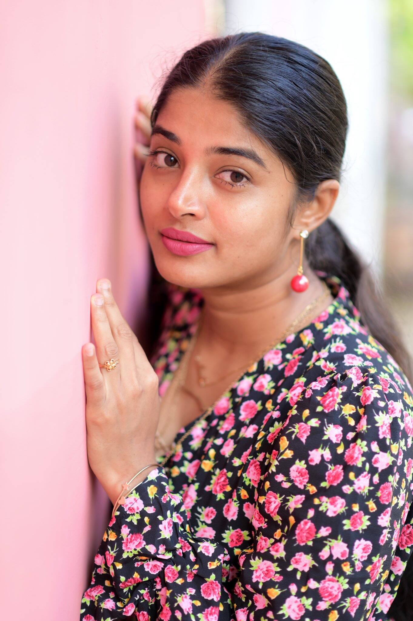 'നന്ദിയും സ്നേഹവും'; വിവാഹ ബന്ധം ഉപേക്ഷിക്കുന്നുവെന്ന് കുമ്പളങ്ങി ...