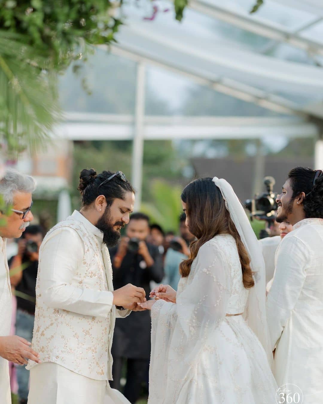 ചലച്ചിത്ര ഛായാഗ്രാഹകൻ ജോമോൻ ടി. ജോൺ പുനർവിവാഹിതനായി | Cinematographer Jomon T John got married ...