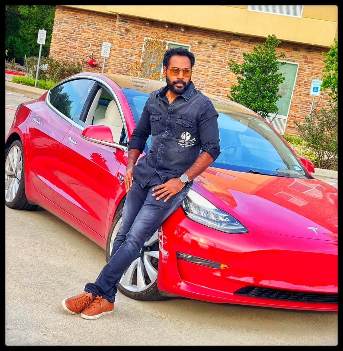 senthil krishna: 'ചേട്ടാ നോക്കിക്കോ ഒരു ദിവസം എന്റെ ഫ്ലെക്സ് ഇവിടെ വരും ...