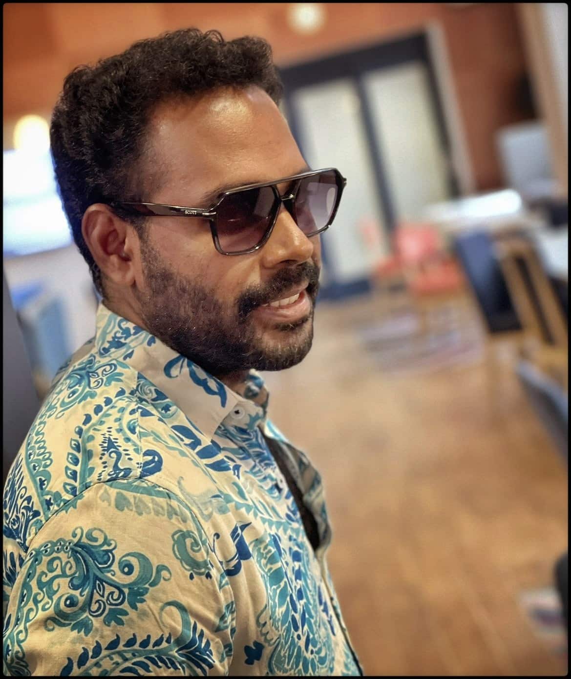 senthil krishna: 'ചേട്ടാ നോക്കിക്കോ ഒരു ദിവസം എന്റെ ഫ്ലെക്സ് ഇവിടെ വരും ...