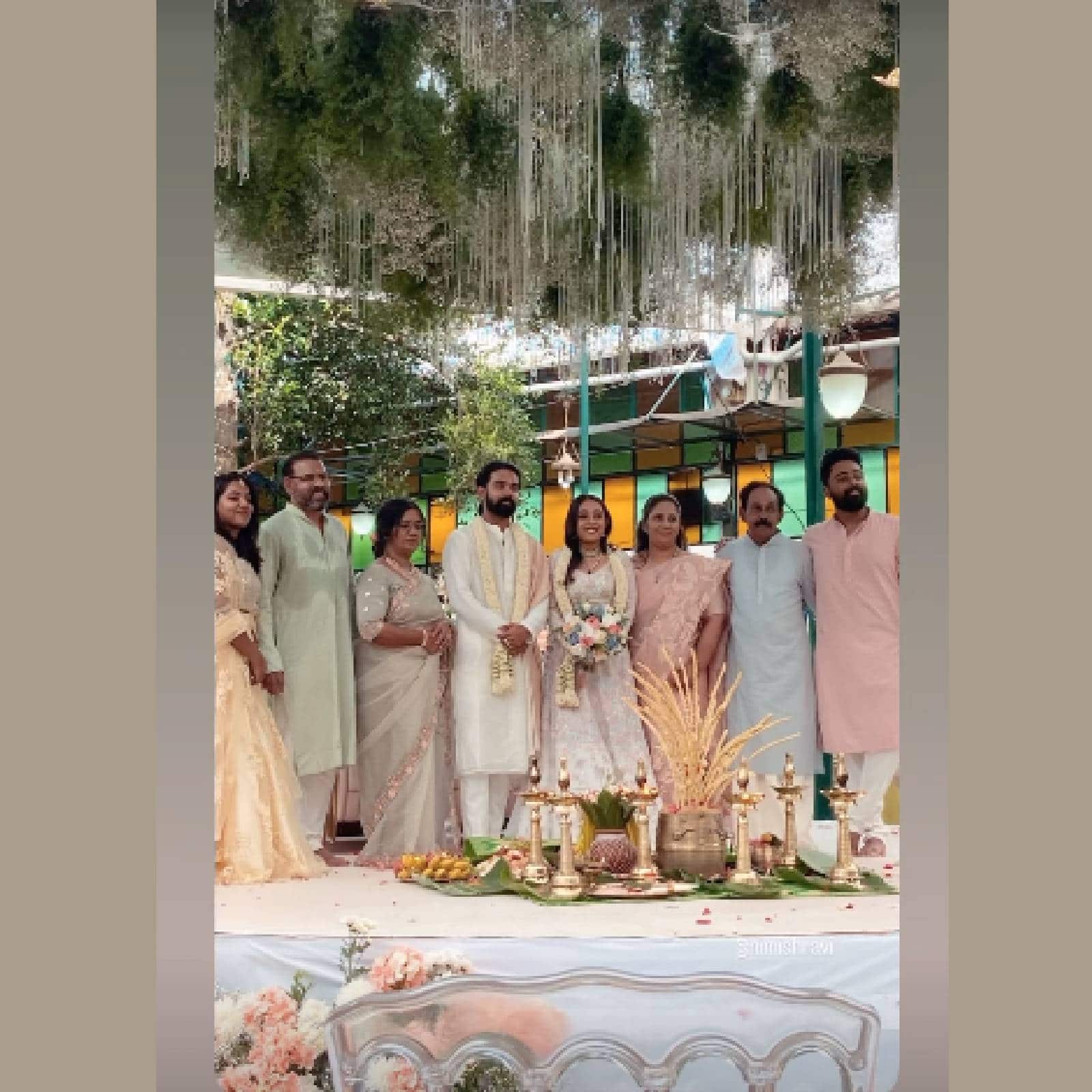 Ahaana Krishna | എക്കാലത്തെയും ബെസ്റ്റ് ഫ്രണ്ട് നിമിഷ് രവിയുടെ വീട്ടി ...