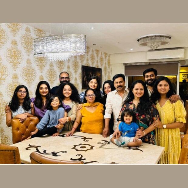 മാമാട്ടി പറഞ്ഞാൽ പിന്നെ അപ്പീൽ ഇല്ല; കണ്ണട കടയിൽ കുസൃതിയുമായി ...