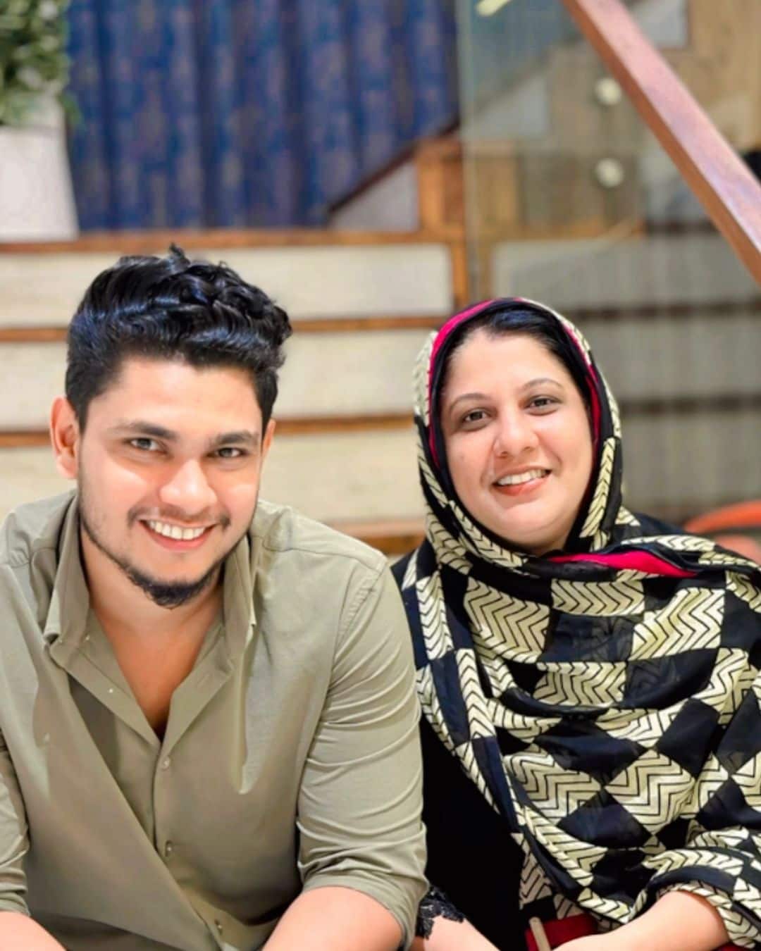 tt family: ഉമ്മയും മകനുമല്ല; ഭാര്യയും ഭർത്താവും; പ്രായവ്യത്യാസമോ ...