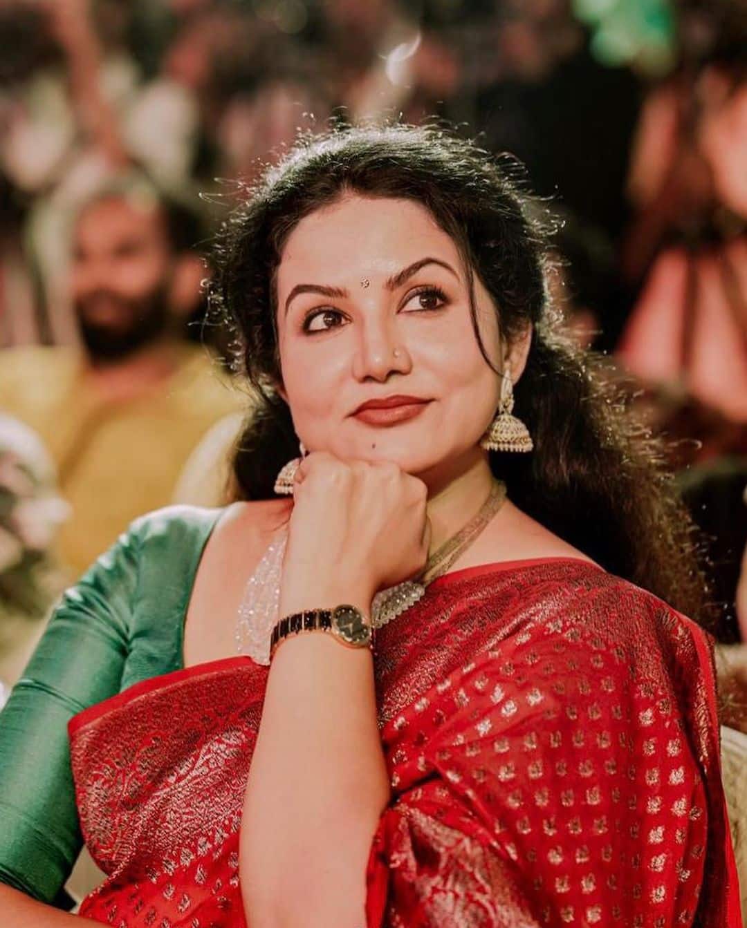 Sheelu Abraham| Cheers താരത്തിൻ്റെ ബാറിലെ ടച്ചിംഗ്സിനും വിലയ്ക്കും ...