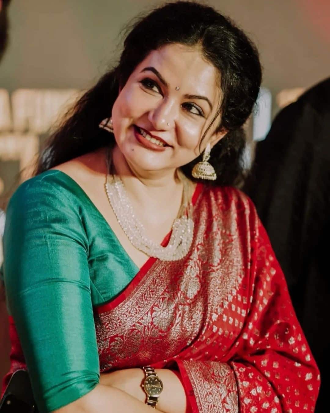 Sheelu Abraham| Cheers താരത്തിൻ്റെ ബാറിലെ ടച്ചിംഗ്സിനും വിലയ്ക്കും ...