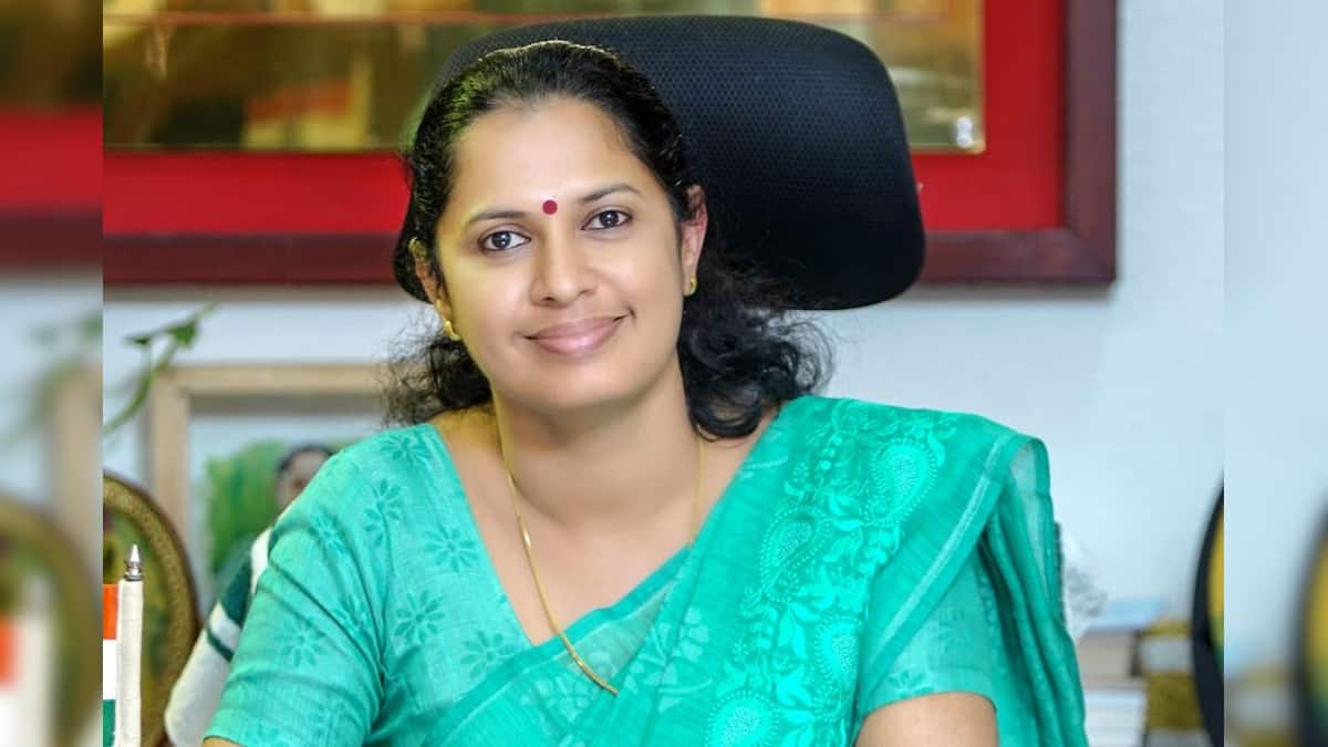 ഹണി റോസിന് കിട്ടിയ നീതി എല്ലാ പെണ്ണുങ്ങൾക്കും കിട്ടട്ടെ അശ്ലീല