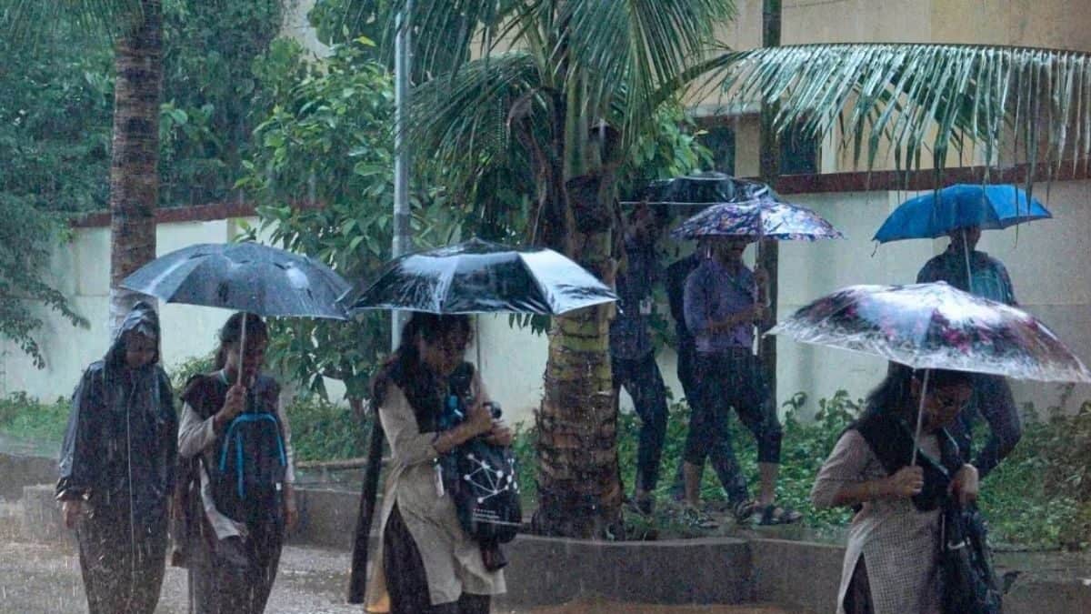 അതിതീവ്ര മഴ മുന്നറിയിപ്പ്; മലപ്പുറം ജില്ലയിലെ വിദ്യാഭ്യാസ സ്ഥാപനങ്ങ ...