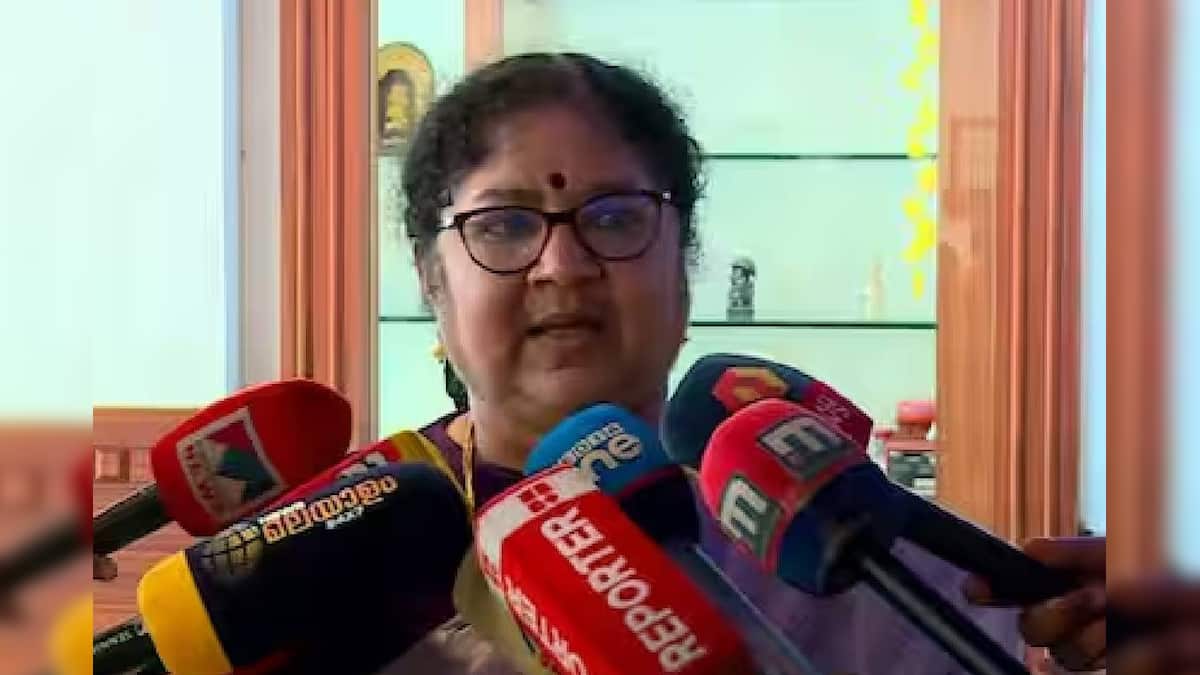 'മുൻ ഗവർണറെക്കാൾ കടുത്ത രീതിയിലാണ് ഇപ്പോഴത്തെ ഗവർണർ പെരുമാറുന്നത്': ആ ...