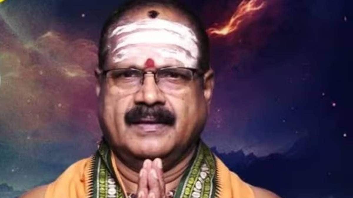 ‘ഹരികുമാറിന് അക്ഷരമറിയില്ല, പണമെണ്ണാനും; ശമ്പളം വാങ്ങാറുള്ളത് ശ്രീതു ...
