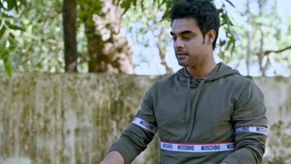 ടൊവിനോ ഇനി സിനിമയ്ക്ക് പുറത്തും പാമ്പ് പിടിക്കാനെത്തും|Actor Tovino ...