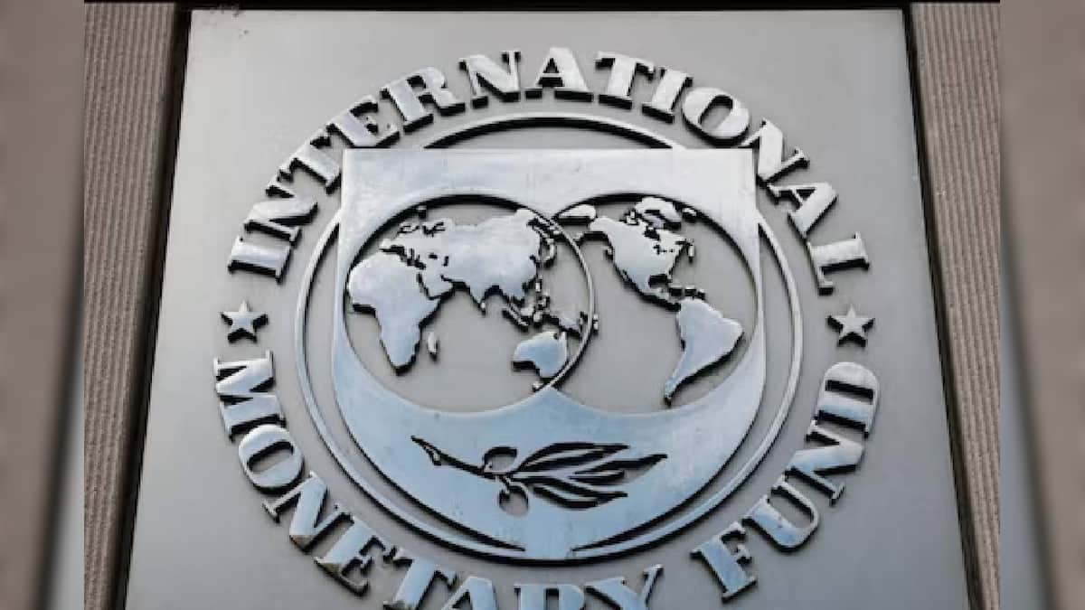 പാകിസ്ഥാന് കൈത്താങ്ങായി ഐഎംഎഫ് 700 കോടി ഡോളർ അനുവദിച്ചു; ആദ്യ ഗഡുവായി ...