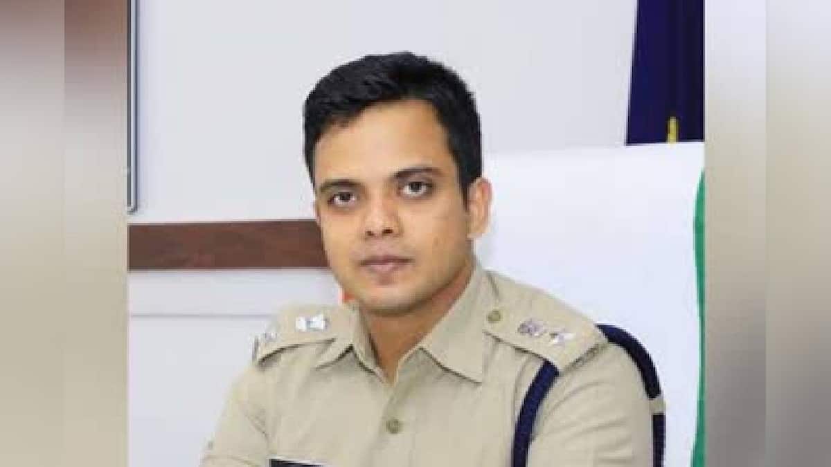 തൃശൂരിൽ ഇളങ്കോ നഗർ! സിനിമാ സ്റ്റൈലിൽ ഗുണ്ടകളെ നേരിട്ട കമ്മീഷണർക്ക് സ്വന്തം പേരിലൊരു റോഡും | IPS ...