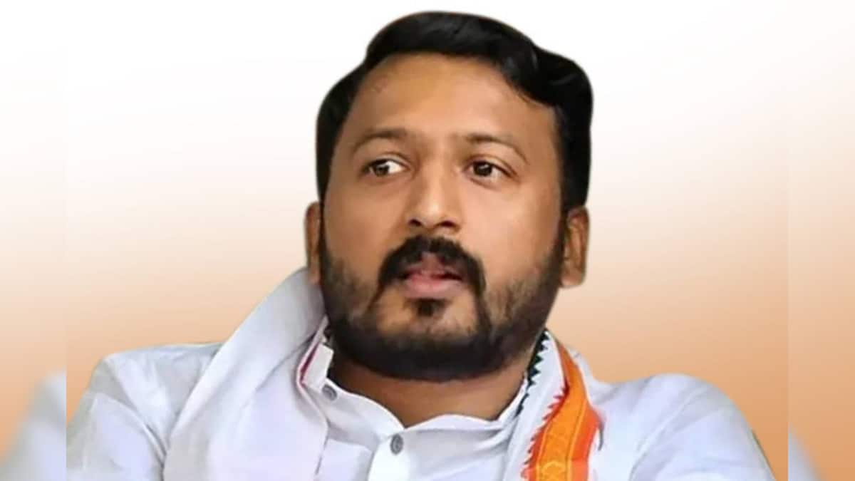രാഹുൽ മാങ്കൂട്ടത്തിൽ രക്ഷപെട്ട ചുവന്ന പോളോ കാർ ഏത് താരത്തിന്റേത് ...