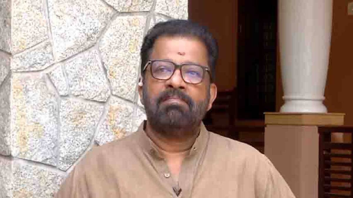 കോഴിക്കോട് കോൺഗ്രസിൻ്റെ മേയർ സ്ഥാനാർത്ഥിക്ക് വോട്ടില്ല; നിയമപരമായി ...