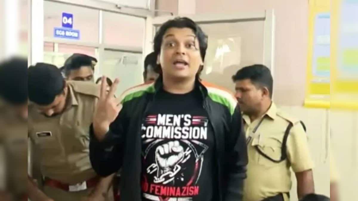 രാഹുല്‍ ഈശ്വര്‍ ജയിലില്‍ ഭക്ഷണം കഴിക്കാതെ സമരത്തില്‍; കുടിച്ചത് വെള്ളം മാത്രം| Rahul Easwar on ...