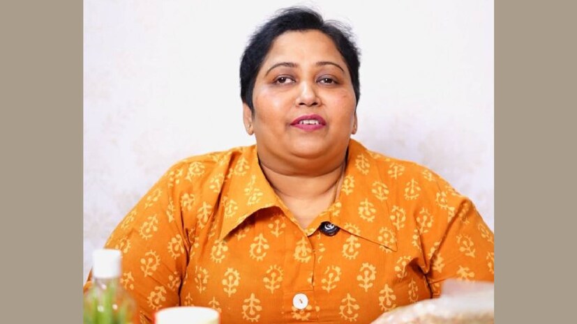 Grace Karunas | മുട്ടോളം മുടിയുള്ള ഭാര്യയെക്കൊണ്ട് പറ്റെവെട്ടിച്ചു; നട ...