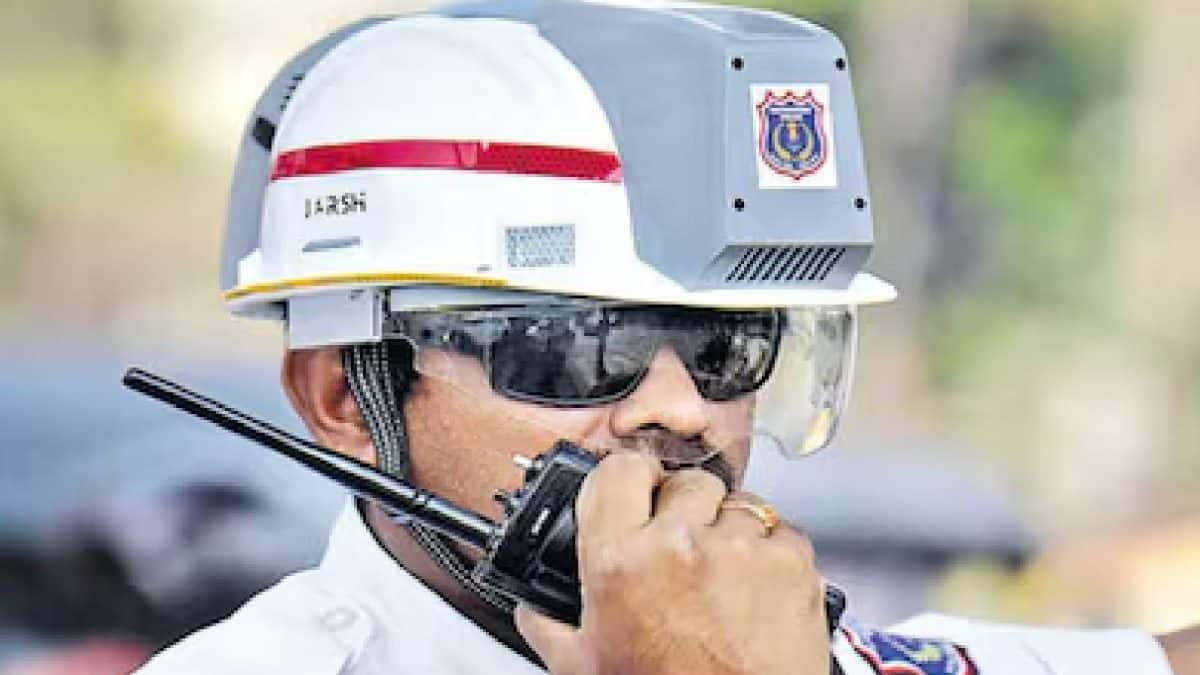 ചൂടിനെ തോൽപ്പിക്കാൻ എസി ഹെൽമെറ്റുമായി കാൺപൂർ ട്രാഫിക് പോലീസ് | Kanpur ...