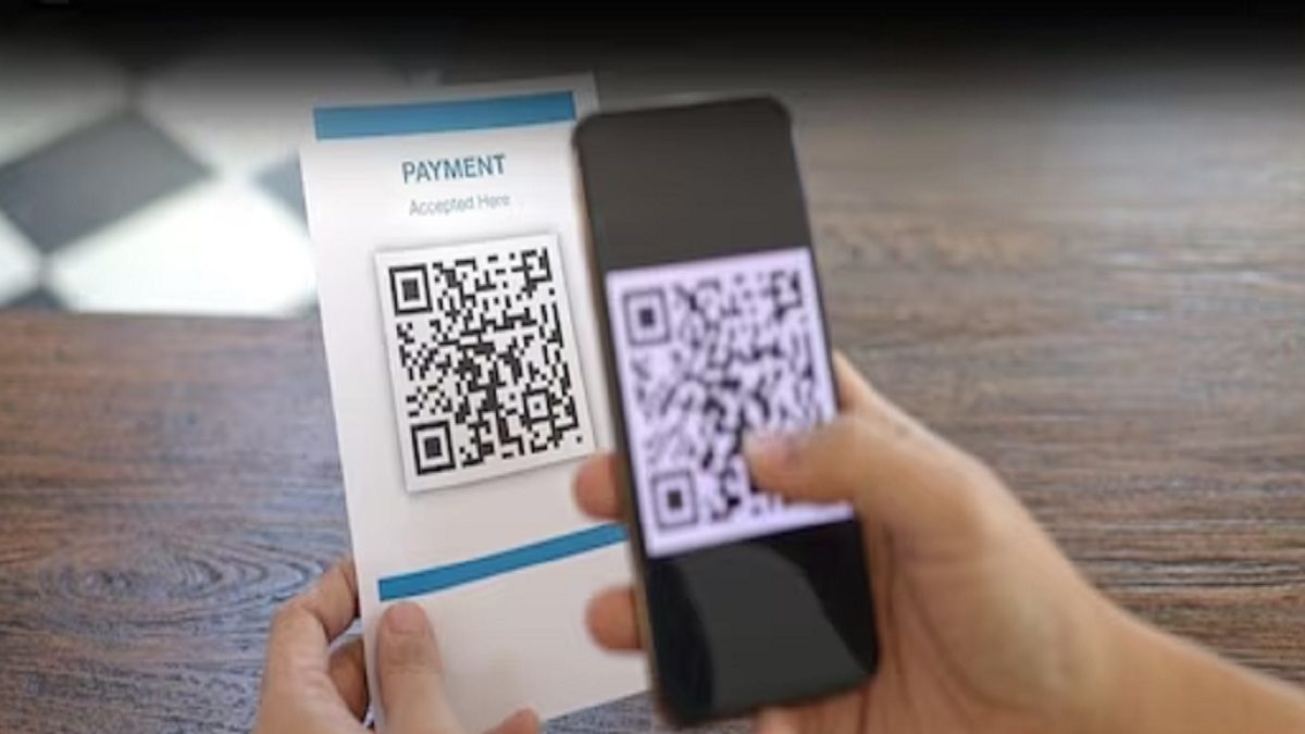 QR कोड स्कॅन करताय सावधान! तुमच्यासोबतही होऊ शकतो हा मोठा स्कॅम ...
