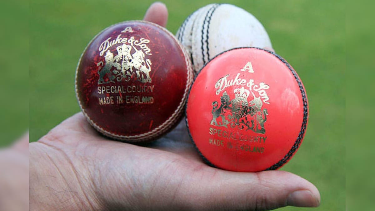 किती महाग असतो क्रिकेट बॉल? टेस्ट, टी-20 आणि वन-डे बॉलच्या किंमती किती ...