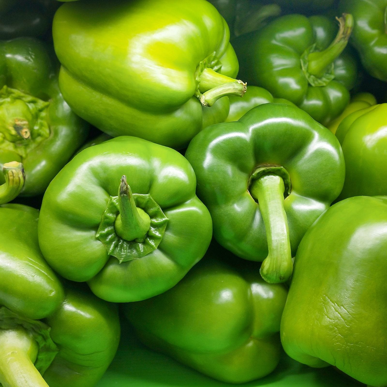 Capsicum Benefits : एक-दोन नाही तर 5 रंगांची रंगांची असते शिमला मिरची ...