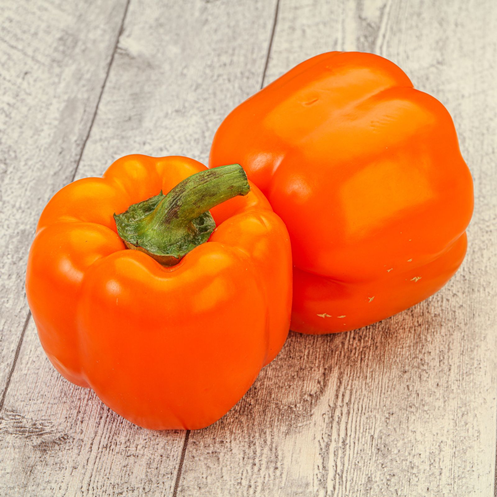 Capsicum Benefits : एक-दोन नाही तर 5 रंगांची रंगांची असते शिमला मिरची ...