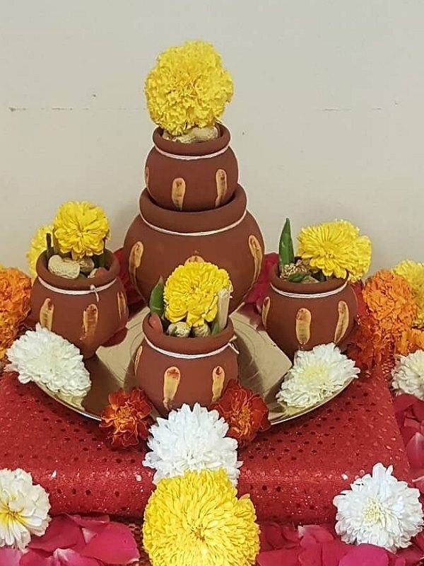 भोगीच्या दिवशी केस धुण्याला का असत विशेष महत्व? समोर आलं खरं कारण – News18 मराठी