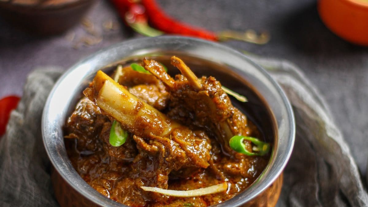 Mutton : मटणाचा कोणता भाग किती खायचा? समजून घ्या प्रमाण | - News18 Marathi