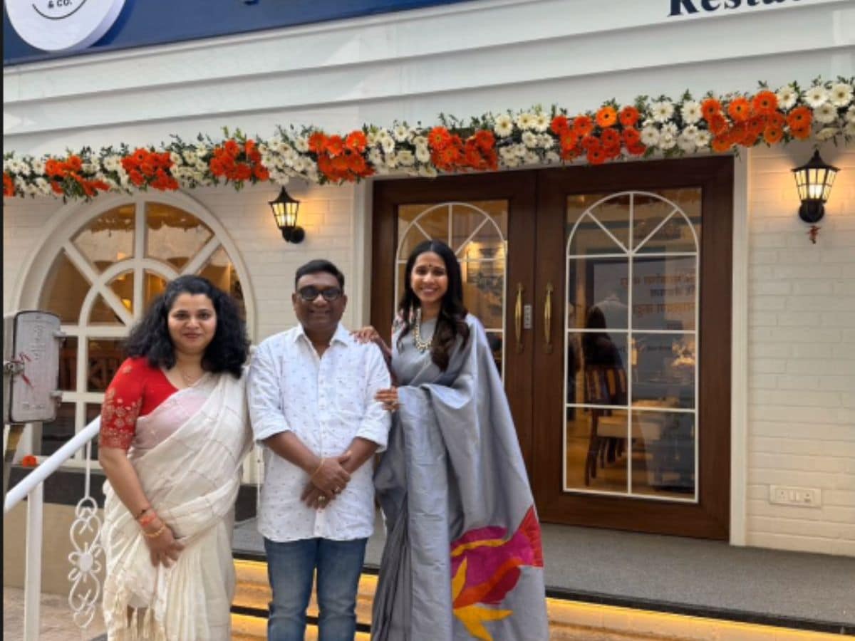 Shreya Bugde Restaurant : अभिनेत्री श्रेया बुगडेनं 'या' ठिकाणी सुरू ...