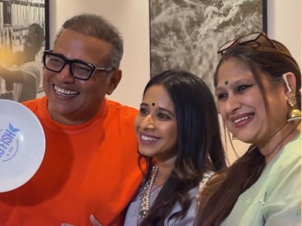 Shreya Bugde Restaurant : अभिनेत्री श्रेया बुगडेनं 'या' ठिकाणी सुरू ...