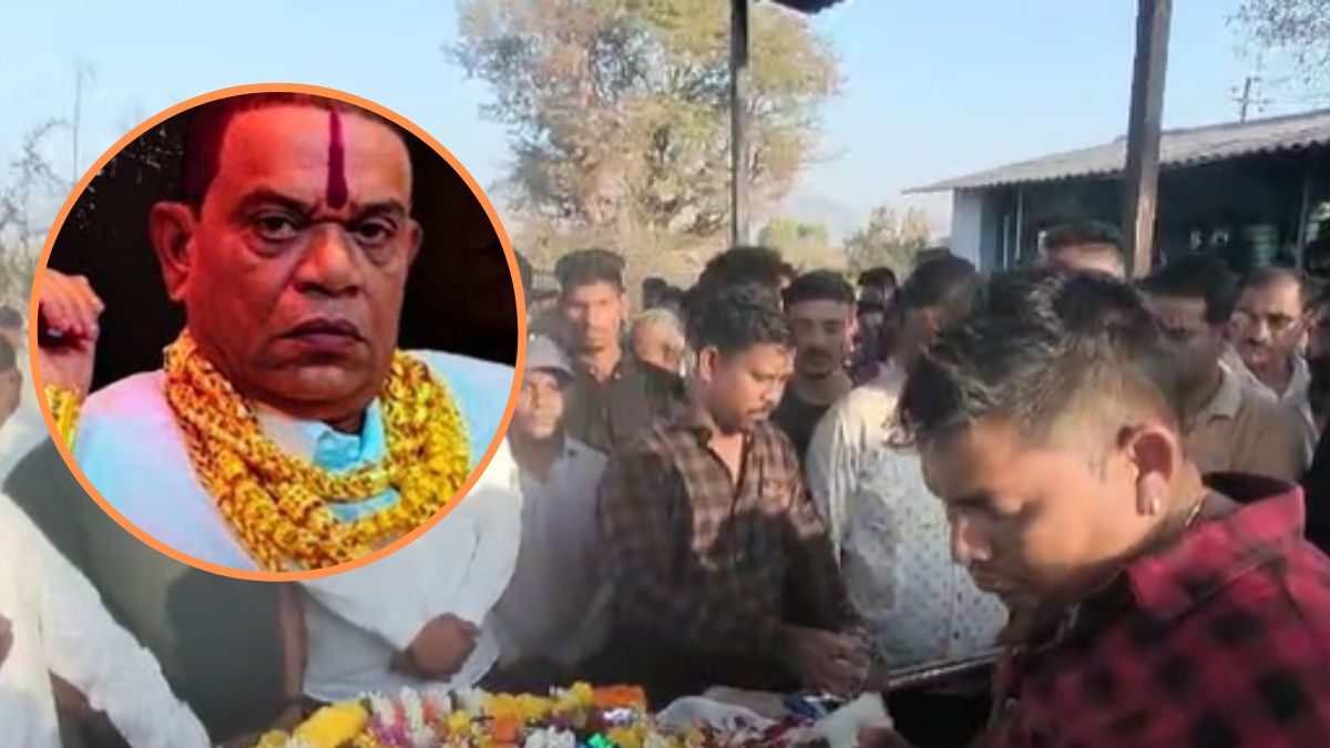 बैलगाडा शर्यतीचा राजामाणूस गेला, पंढरीशेठ फडकेंना निरोप देण्यासाठी ...