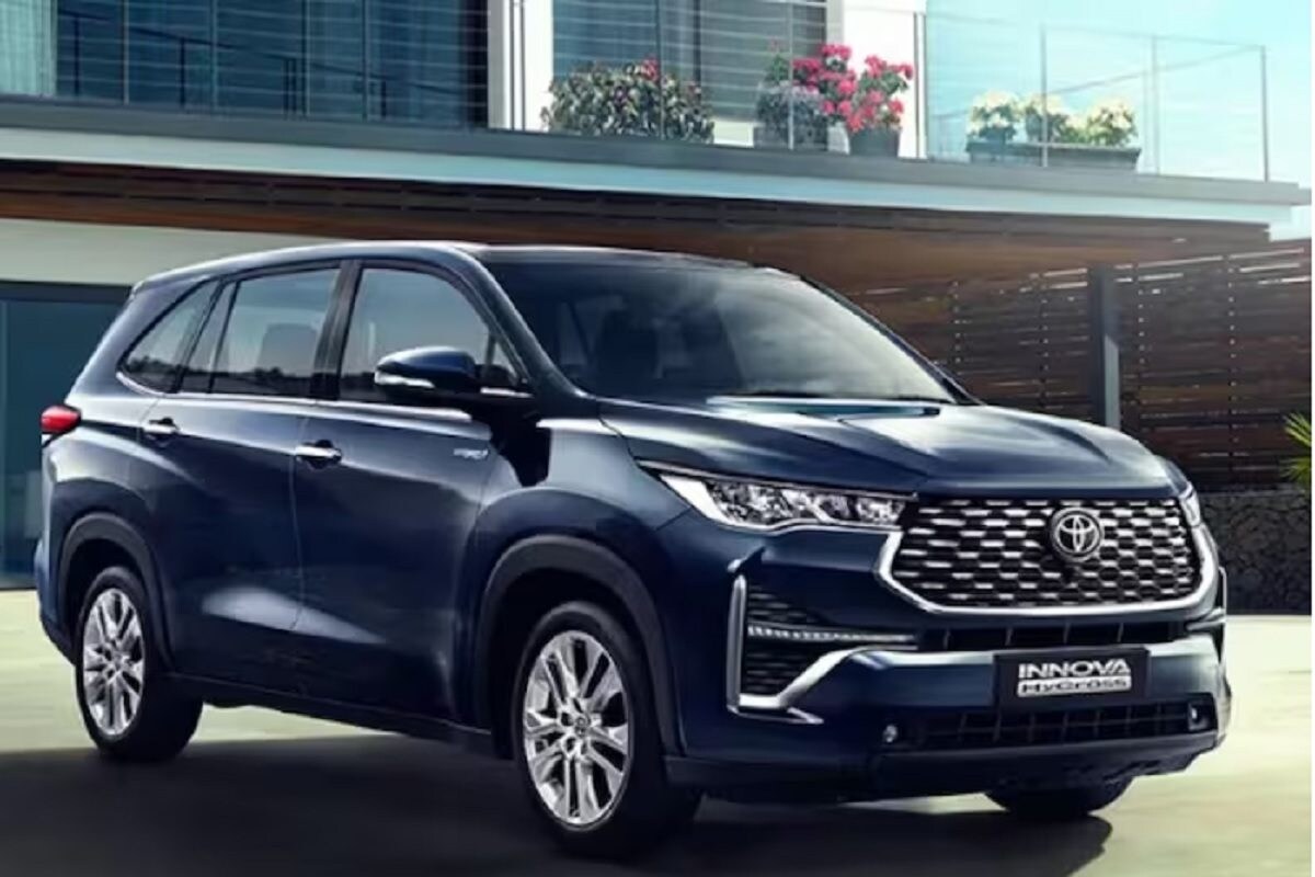 30 लाखांची ही कार लोकांना लावतेय वेड! आली नंबर-1 वर; 23 Kmpl चं मिळतं ...