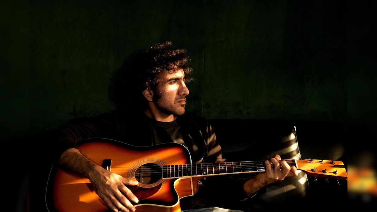 Chor Song : "कल रात आया मेरे घर एक चोर", कोण आहे या गाण्याचा सिंगर ...