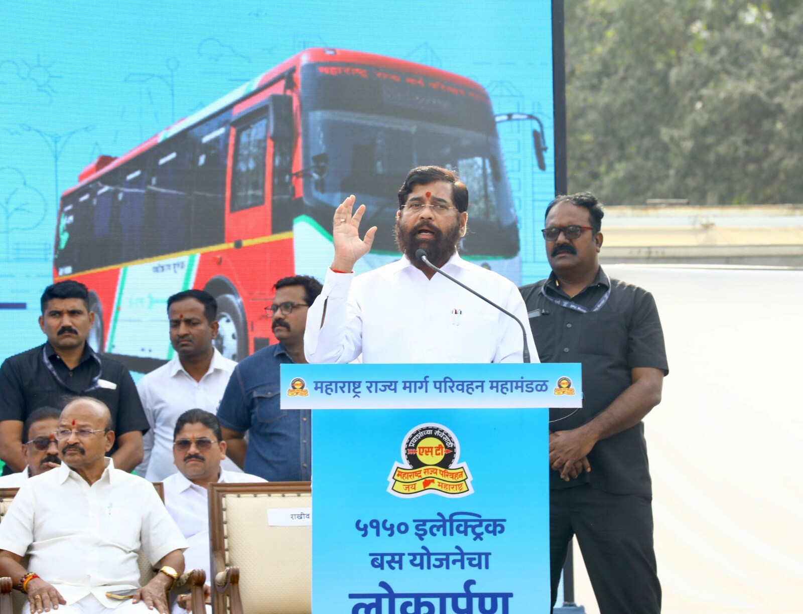 Maharashtra EV Bus : 'लाल परी'चा नवीन लूक बघितलात का? महामंडळाच्या ...