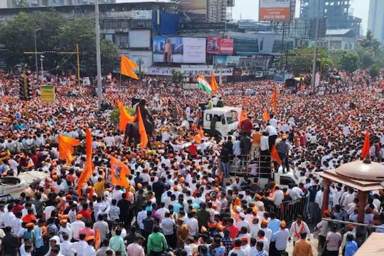 maratha aarakshan survey in marathi : महाराष्ट्रात मराठा समाजाची संख्या ...